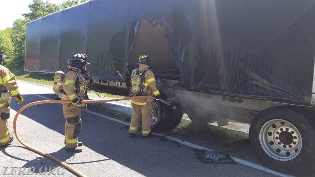 Semi Truck Fire on I-71 NB near Buckner Exit - LaGrange Fire & Rescue ...
